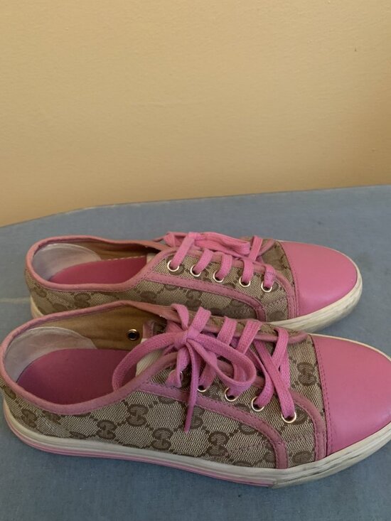 Gucci | Shoes | Gucci Pink Leather And Beige Guccissima Canvas Low Top ...